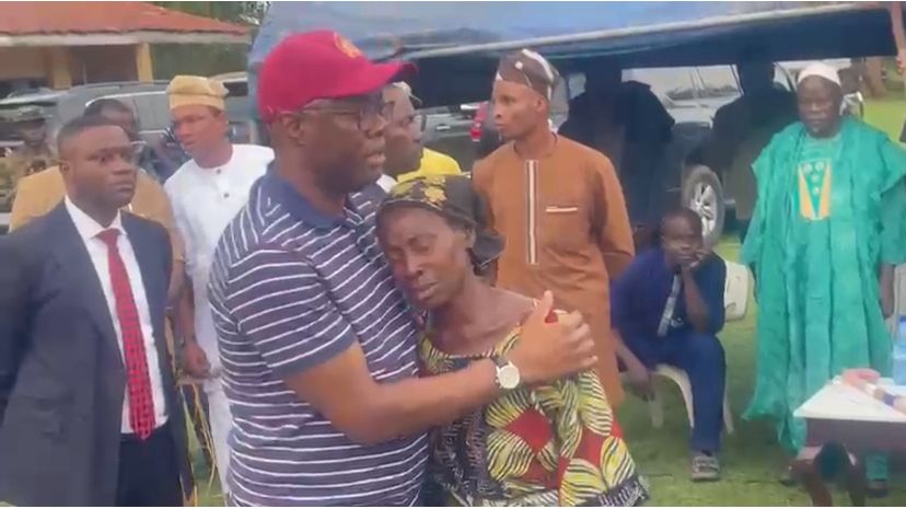 Parents Of Abducted Oyo Schoolchildren Reject Makinde’s Rice, Cash Gifts